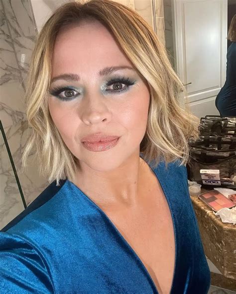 Kimberley Walsh Biography Height Life Story Super Stars Bio