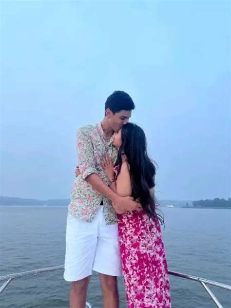 ಸಮುದ್ರದ ಮಧ್ಯೆ ಕನಿಕಾಗೆ ಪ್ರೇಮ ನಿವೇದನೆ ಮಾಡಲಾಗಿತ್ತು