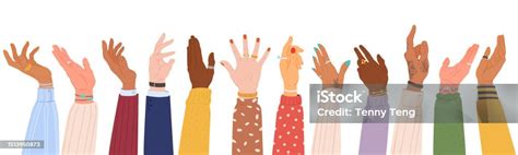 만화 인간의 손입니다 피부색이 다른 다양한 팔 평평한 벡터 일러스트레이션 세트를 들어 올린 손 손 제스처 모음 손에 대한 스톡 벡터 아트 및 기타 이미지 Istock
