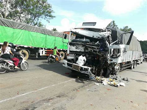 ျဖဴးၿမိဳ႕တြင္ ယာဥ္သံုးစီးဆင့္တိုက္၊ ၁ ဦးေသ