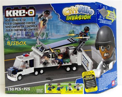 KRE O CityVille Invasion SOS Command Center 150 Pc A7393 Kreo Police