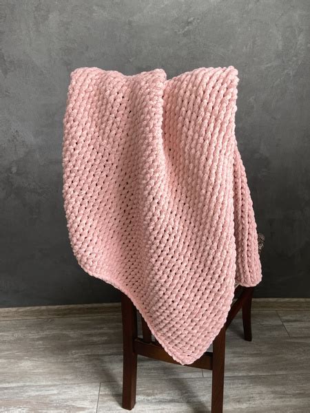 Характеристики Плед вязаный из пряжи Alize Puffy Ализе Пуффи 80 130 подробное описание товара