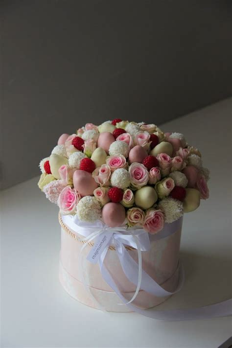 Пин на доске Be My Valentine в 2024 г Клубничные украшения Фрукты в шоколаде Кондитерский