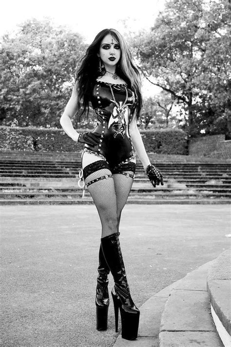 Hmm She Bites I Just Know It } ~ Heathenwhore