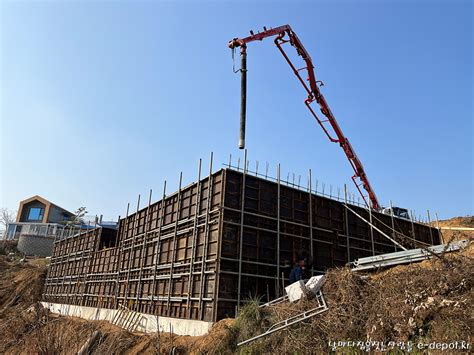 연천 풀빌라 펜션 신축사례 옹벽 야기리설치 및 콘크리트 타설 후 야기리 해체까지의 과정
