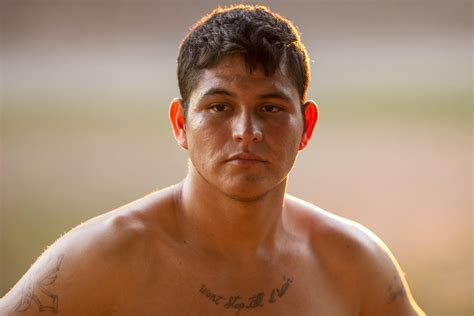 How To Explain To Someone In Laymans Terms How I Know That This Photo Is Ai Generated And Not A