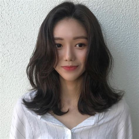 강남미용실 모어온 강남점 우수 On Instagram Moreonwoosoo 손질이 쉬운 중간머리 펌이에요🧡 모어온헤어강남점 모어온우수 중간머리펌
