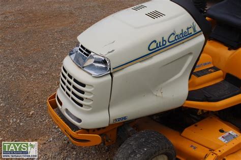 Tays Realty And Auction Auction Absolute Online Auction Tractors Heavy Equipment Vehicles