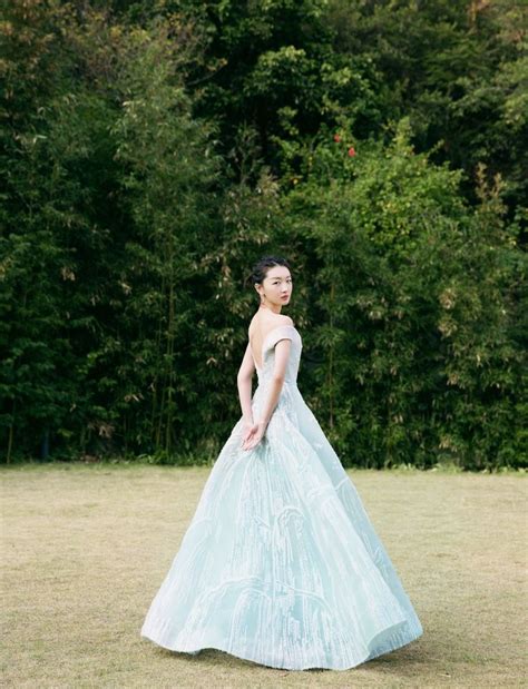 Zhou Dongyu 2019