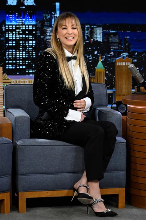 Meet Cute Star Kaley Cuoco In Dolce Gabbana On The Tonight Show