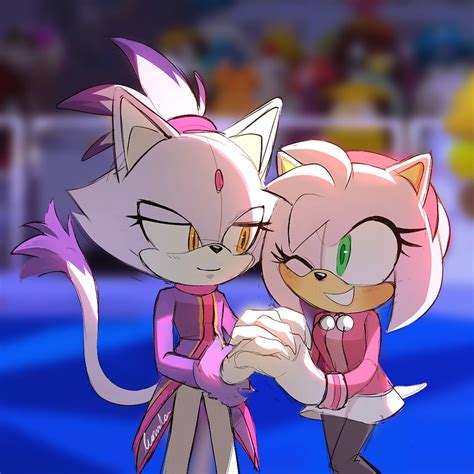 Amy Rose Blaze The Cat Amy Rose And Blaze The Cat Sonic And 2 More