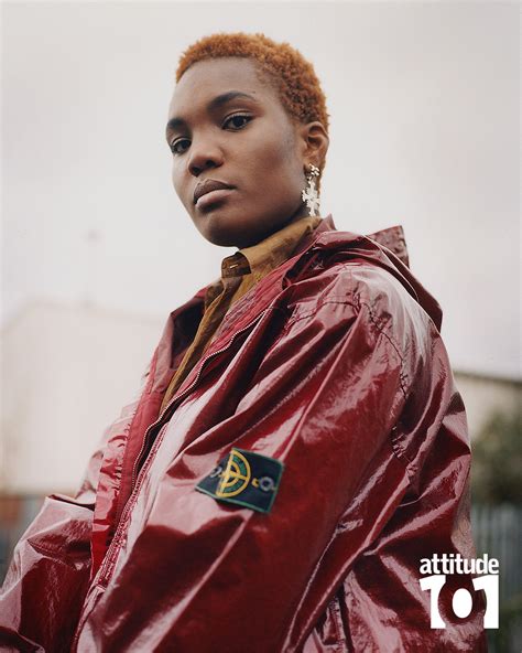 Arlo Parks Performs Hope As She Wins Breakthrough Artist At Brit