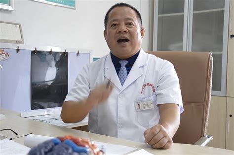 西安癫痫病医院 癫痫发作时的急救方法 凤凰网视频 凤凰网