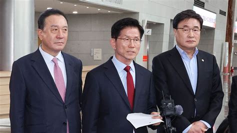 김문수 당에서 후보 끌어내리려 해…영남 일정 중단 서울서 대책 마련 Zum 뉴스