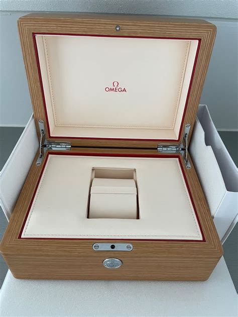 Omega Holzbox Kaufen Auf Ricardo