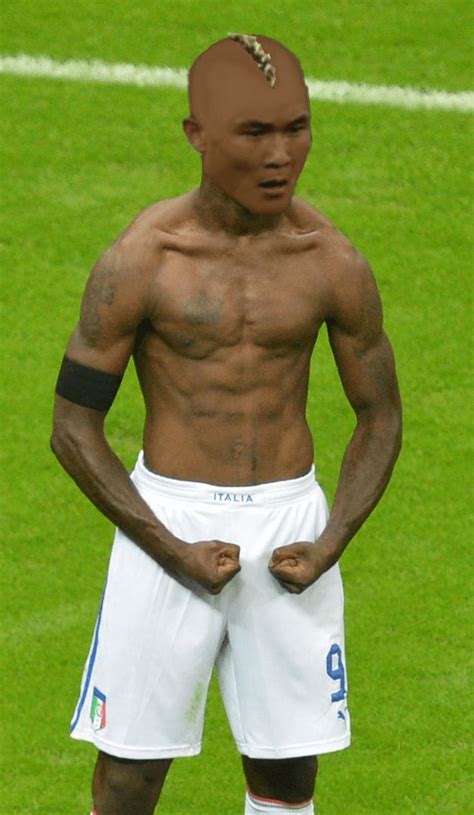 이탈리아 언론은 지금 김민재 쉴드쳐주느라 바쁘네요 Mlbpark