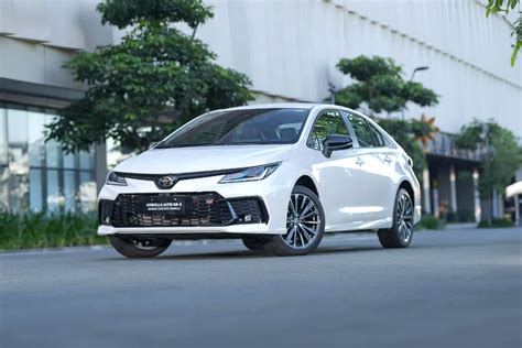 Toyota Corolla Altis 18 Gr S Hev Cvt 2026 Specs And Price In Philippines