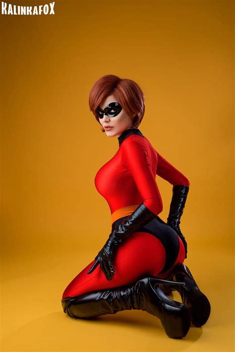 Elastigirl From The Incredibles By Kalinka Fox Scrolller
