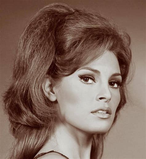 Raquel Welch From La Jolla Beginnings To Hollywood Legend La Jolla