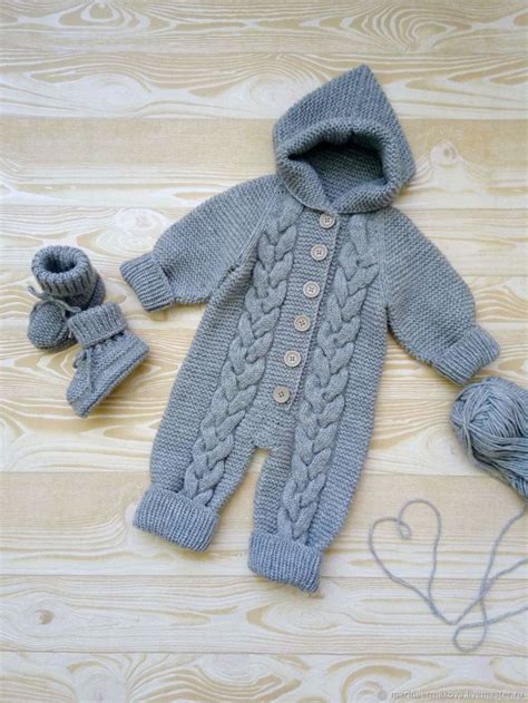 Вязаный комбинезон для новорожденных спицами с описанием и схемами на девочку