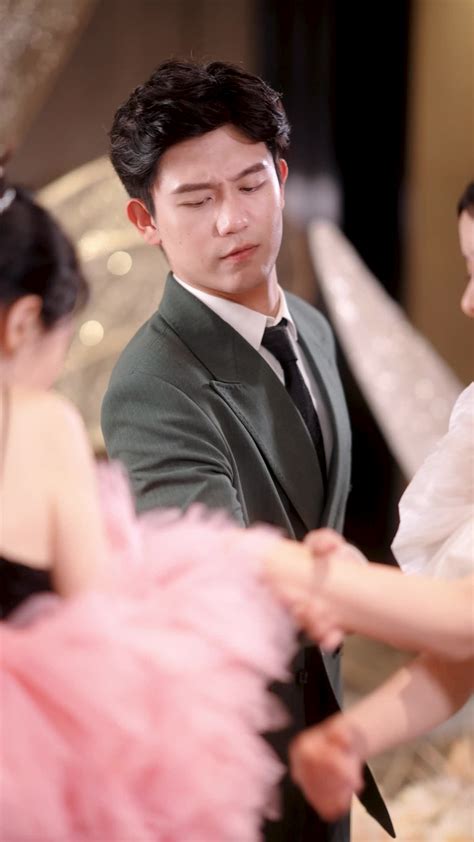 Le Pdg Se Fait Bloquer Par Sa Femme Série Chinoise De 100 épisodes Moboreels