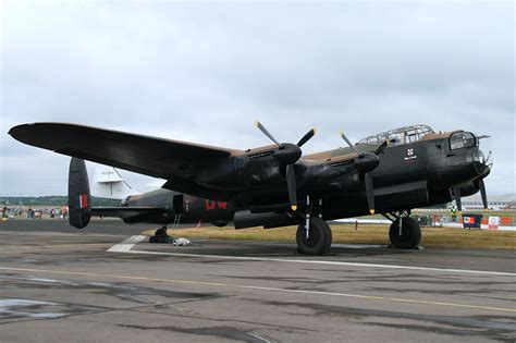 Bomber Avro Lancaster Wallpapers Hd Desktop And Mobile Backgrounds