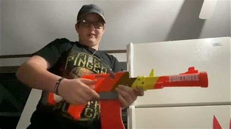Review Of The Nerf Fortnite Hunting Rifle Youtube