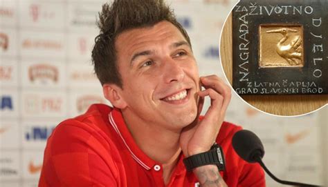 Mario Mandžukić Je Počasni Građanin Slavonskog Broda Plusportal