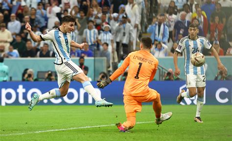 Así Fue El Golazo De Julián Álvarez Ante Croacia Corrida De 50 Metros