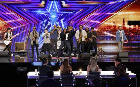 Watch The Americas Got Talent Golden Buzzer Act That Simon Cowell