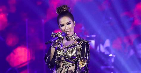 Singer Coco Lee Dies By Suicide At 48 Her Siblings Say