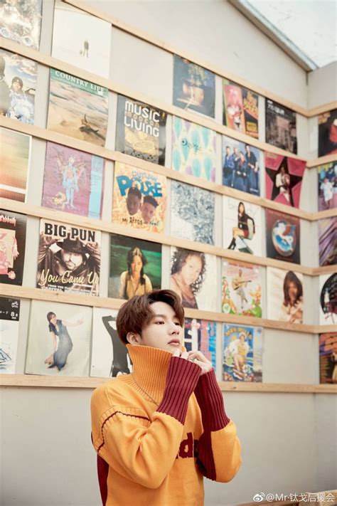 Pin By Delfina Vieyra On Zhanyu Star Master Chinese Boy Boy Bands