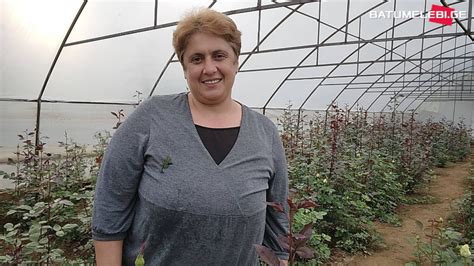 როგორ დაიწყო ქალმა ქობულეთში სომხური ვარდების ბიზნესი „მთელი დღე სათბურში ვარ“ Batumelebi