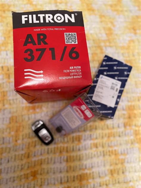 Масляный и воздушный фильтра — Инспекционный сервис Audi A6 — Audi A6 C7 2 л 2014 года