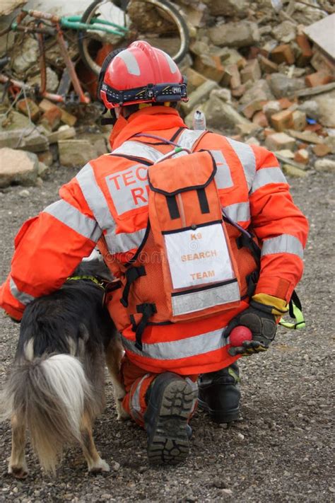 Zona De La Búsqueda Y De Desastre Del Rescate Fotografía Editorial