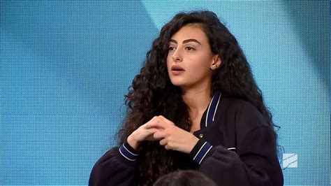 “5 წლის ვიყავი როცა შემთხვევით მობილურში ამომივარდა პორნოგრაფიული