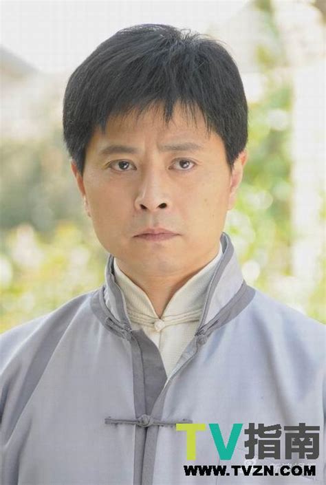 乱世新娘秦皓扮演者严志平 电视指南