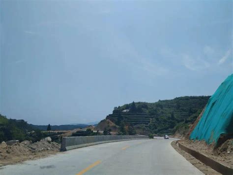 大坪三级公路不同路段的进展状况 搜狐大视野 搜狐新闻