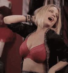 Carrie Keagan 