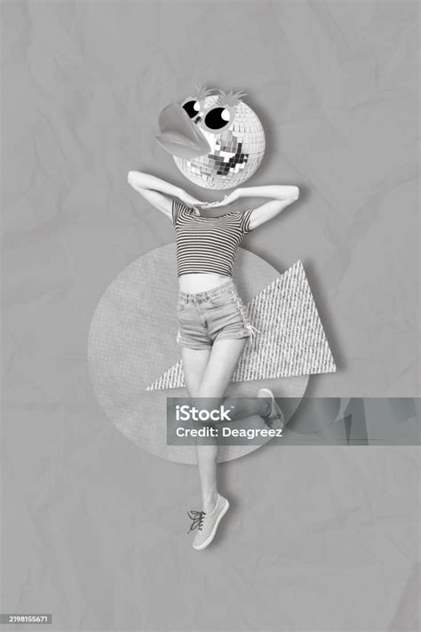 크리 에이 티브 사진 3d 콜라주 아트 워크 포스터 엽서 미친 소녀 아니 얼굴 멋진 파티 좋은 기분을 즐길 수 있습니다 그림 배경에 고립 된 고풍스런에 대한 스톡 사진 및