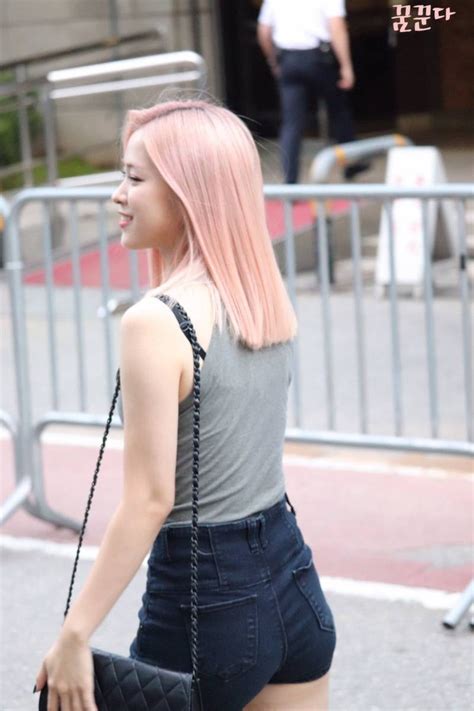 10 Times Itzys Ryujin Stunned Us All With Her Gorgeous Physique And Visuals Koreaboo