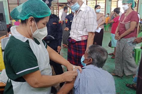 သံဖြူဇရပ်မြို့၌ ကိုဗစ် ၁၉ ကာကွယ်ဆေး တတိယအကြိမ်ထိုးနှံသူ ၂၇၃၆၅ ဦးရှိပြီး ယနေ့တွင် ဆက်လက်ထိုးန