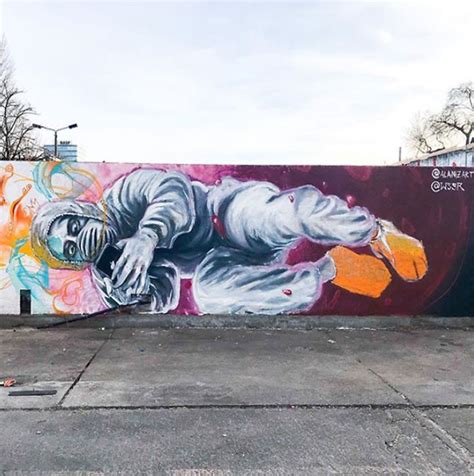 ศิลปินทั่วโลก แห่สร้างผลงาน Street Art สู้ Covid 19