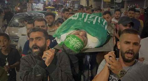 الهلال الأحمر إصابة 16 فلسطينيا بمواجهات مع قوات الاحتلال في القدس