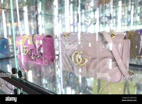 Archétypes de jardin gucci Banque de photographies et dimages à haute