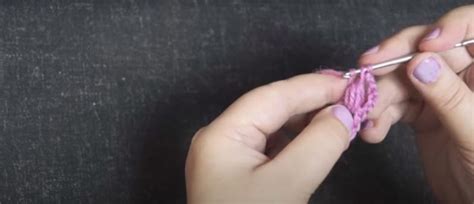 Шаль крючком схемы с описанием как связать Фото необычных новинок с простыми моделями и