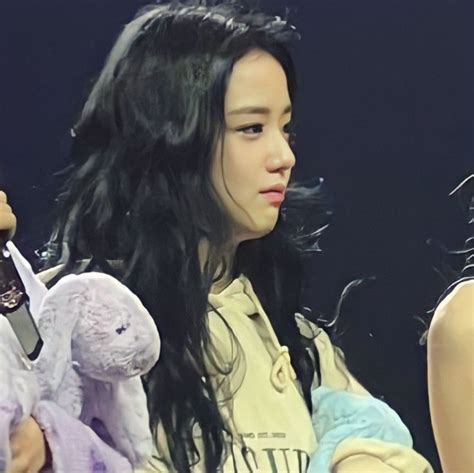 Ghim C A Nger Ng Tr N Jisoo