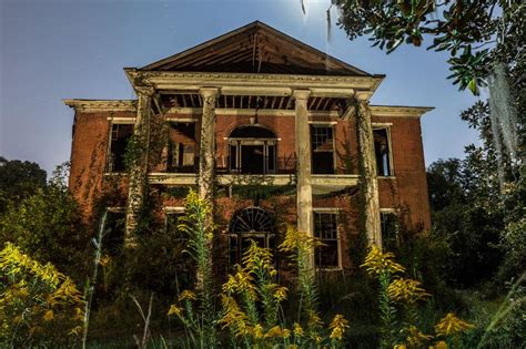 Abandoned Mansions