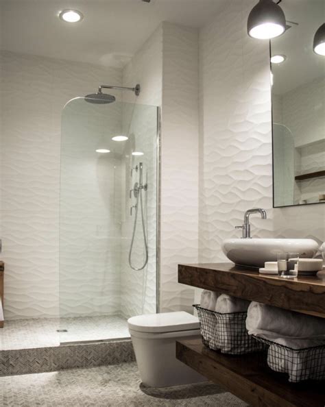 30 Beautiful Doorless Shower Ideas For Your Bathroom