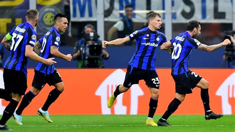Barcelona Vs Inter La ‘nerazzurri Ganó 1 0 Con Gol De Calhanoglu Por Champions League Infobae
